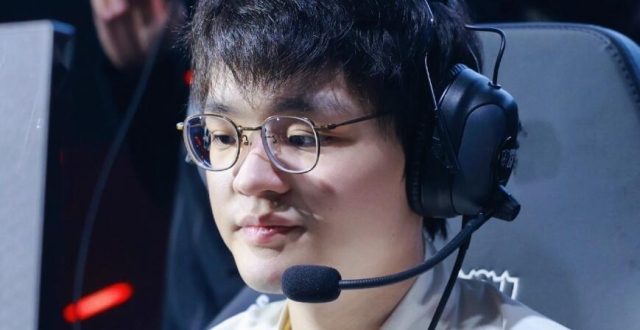 WBG纪录片公布，S13抽签后weiwei贴脸开大，上一个笑的回家了_腾讯新闻