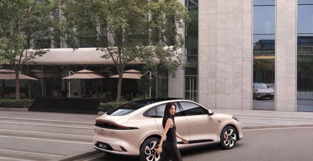 入门款即有智驾，智己LS6的21.49万定价，估计要横扫纯电SUV市场_腾讯新闻