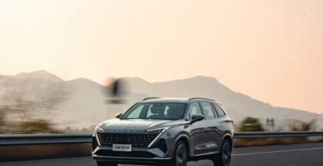 荣威RX9将6座SUV价格拉到20万，品质感一样到位_腾讯新闻