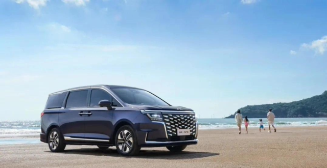 全球首款鸿蒙座舱MPV！？还有L2+辅助驾驶，45度大电池插混！_腾讯新闻