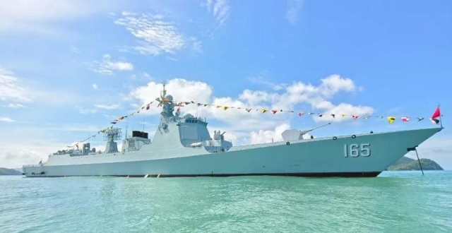 全场最靓的仔，中国海军052D“湛江”舰，现身兰卡威防务展！_腾讯新闻