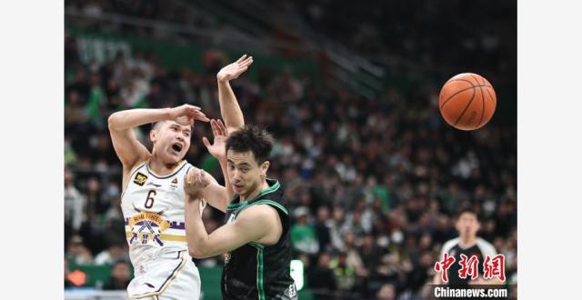 CBA常规赛：辽宁本钢主场胜北京控股队_腾讯新闻