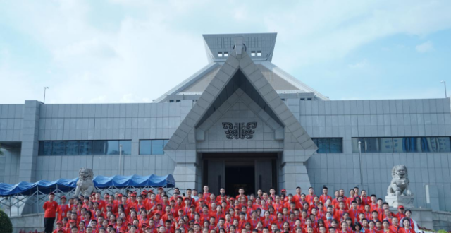 1500名各族青少年齐聚河南 2023年豫哈青少年夏令营开营_腾讯新闻