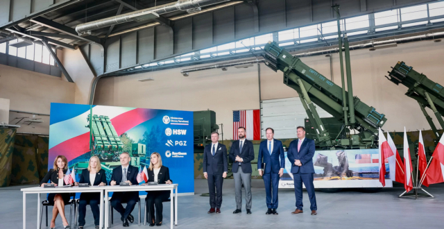 波兰将在国内生产48个爱国者M903导弹发射器 价值12.3亿美元 _腾讯新闻