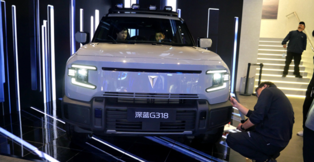 深蓝G318上市 17.59万起步 物超所值还是“价格陷阱”?_腾讯新闻