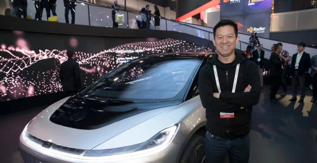 贾跃亭是忽悠大师？法拉第未来又延期FF91交付：回国无望_腾讯新闻