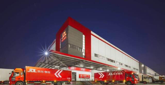 京东物流升级211仓配，“更快”同时加速末端送货上门服务_腾讯新闻
