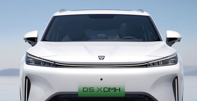 “国家队”开卷，11.98万起，荣威D5X DMH的实力让同行招架不住_腾讯新闻