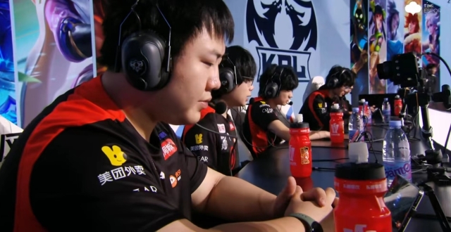 AG4-1横扫DRG，晋级胜者组决赛！锁定前三名，AG季后赛彻底发威了_腾讯新闻