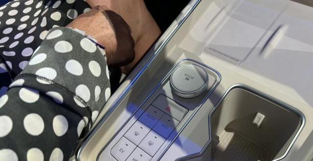 2024北京车展：奇瑞瑞虎9 PLUG-iN HYBRiD亮相_腾讯新闻