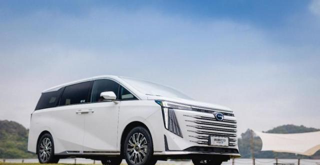 传祺E9官图发布 首款2.0T插混MPV/上海车展预售_腾讯新闻