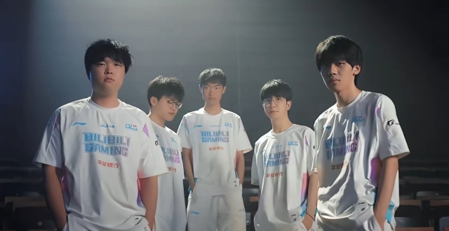 LPL上演荒诞一幕，BLG关键战告负，打野WEI背负骂名，观众心凉了_腾讯新闻