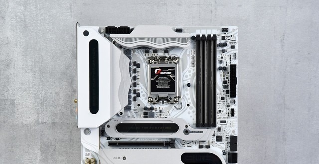 轻松一键XMP 8000 七彩虹iGame Z790D5 FLOW主板评测_腾讯新闻