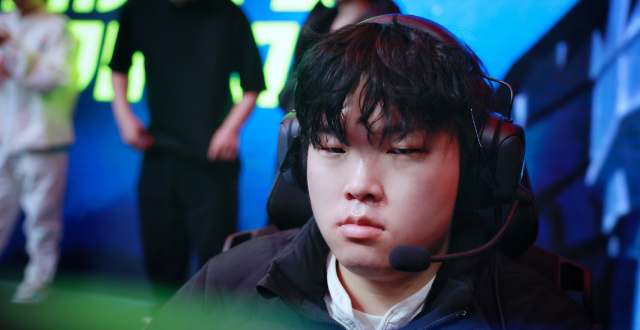 Bin兰博“烧烤大师”高地怒斩四杀，BLG 3-1击败RNG晋级四强_腾讯新闻