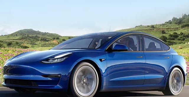 瞄准女性用户？特斯拉和赫莲娜跨界联名，专家：不走寻常路_腾讯新闻