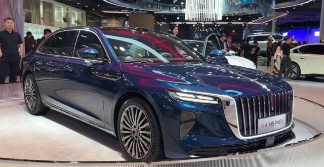 千万级国礼和H9 PHEV，红旗展台有看点~_腾讯新闻
