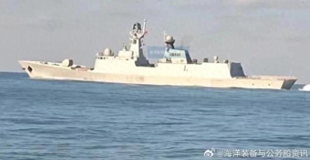 第六批次054A型海试，“馒头炮”取代76毫米炮，能容纳直-20F上舰_腾讯新闻