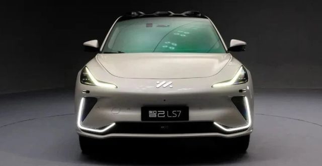 硬刚理想“套娃”和蔚来ES6，智己LS7竞争力和战略使命解析_腾讯新闻