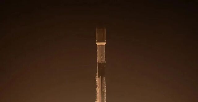 SpaceX 5小时内两次发射星链，星链发射数目接近6000颗『航天视窗』（800）_腾讯新闻