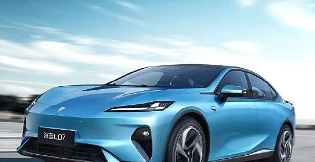 增程VS插混！深蓝L07可以挑战海豹07 DM-i吗？_腾讯新闻