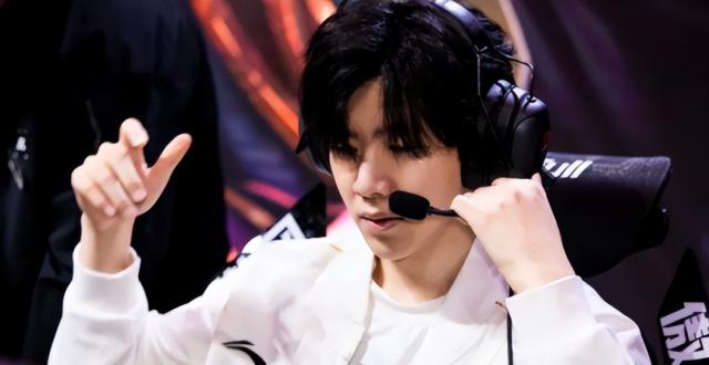 TheShy牢一晚钻三，招牌青钢影被957狼母血虐0-6！网友：不应该啊_腾讯新闻