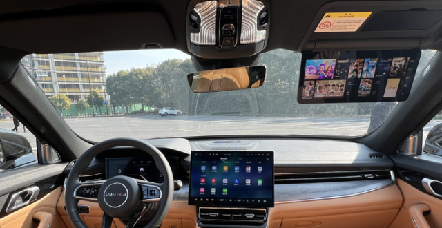 六/七座+双腔空悬+190km纯电续航!领克09EM-P售30.78万起_腾讯新闻