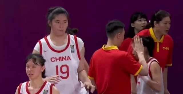 中国U18女篮18分大胜韩国，张子宇34+16，将和澳大利亚争夺冠军_腾讯新闻