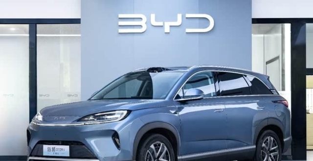 比亚迪海狮07DM-i智驾版到店实拍：25万级混动SUV新选择_腾讯新闻