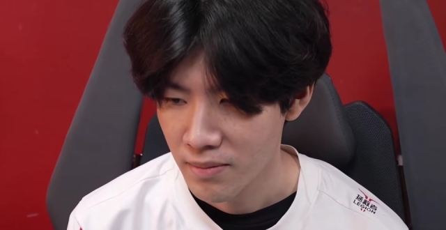 TheShy完成高智商单杀，但帅不过一局，WBG完成零封，EDG危险了_腾讯新闻