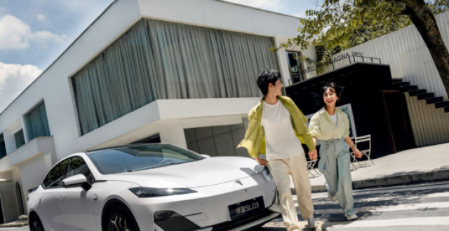 有增程有纯电版还有置换补贴！2025款深蓝SL03焕新上市_腾讯新闻