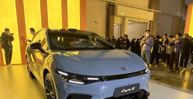 10.58 万起 零跑Lafa 5 正式开启预售_腾讯新闻