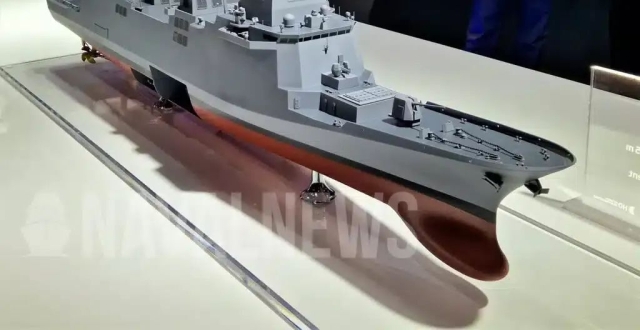 韩国展示HDF-6000护卫舰与KDDX驱逐舰，综合桅杆是亮点_腾讯新闻