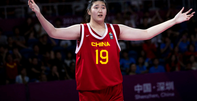 17分惨败无缘冠军！中国U18女篮不敌澳大利亚，张子宇42+14难赢球_腾讯新闻