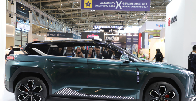 诺博汽车亮相IAA慕尼黑国际车展，iNest智巢3.0智能座舱全球首发_腾讯新闻