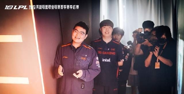 JDG七擒BLG六进决赛，成为LPL新晋豪门？ELK屏蔽Missing_腾讯新闻