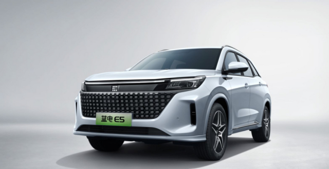 13.99万起售，弗迪动力加持、最大纯电续航110km，蓝电E5正式上市_腾讯新闻
