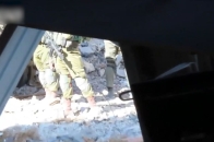 哈马斯巷战猛烈打击以军：摧毁哨所、坦克 藏身暗处近距离击杀以士兵_腾讯新闻