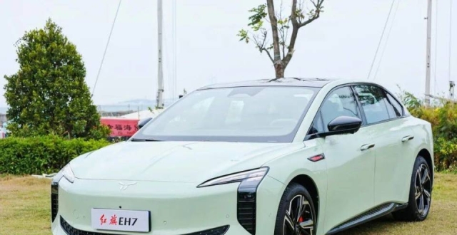 售价22.98万起，红旗EH7能否扛起新能源国家队大旗？_腾讯新闻
