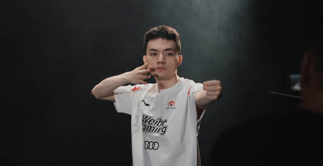 【LPL选手故事】WBG.Light：长阶_腾讯新闻