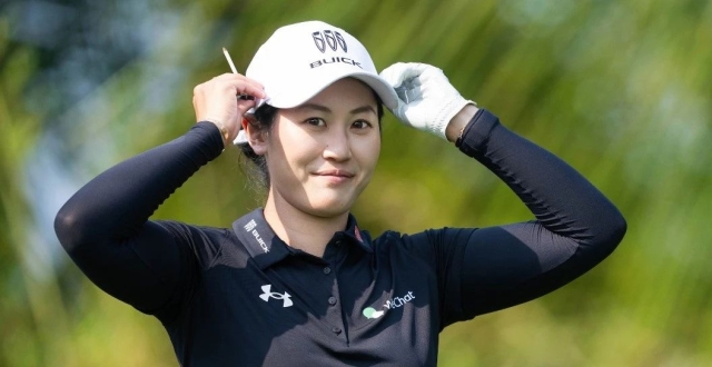 美国LPGA德纳公开赛：林希妤T3刘依一T6明日争冠！_腾讯新闻