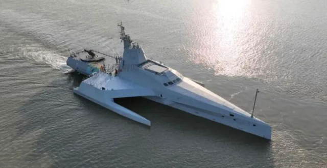 中国三体无人舰抄袭美国独立级？美网友驳：我们有AESA和VLS吗？_腾讯新闻