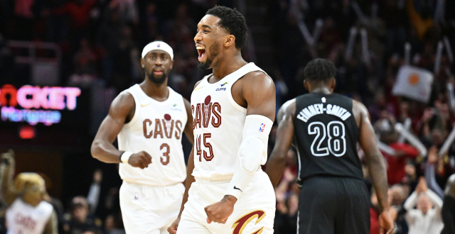 NBA官方实力榜：骑士11连胜稳居榜首 勇士强势升第2湖人第13_腾讯新闻