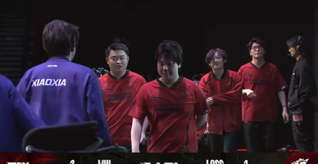 LPL战队数量还是太多了！FPX击败UP居然晋级登峰组_腾讯新闻