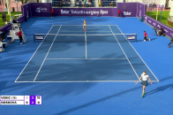 WTA1000多哈站1/32决赛：维基奇0-2诺斯科娃丨凌空截击！诺斯科娃预判对方意图完成得分_腾讯新闻