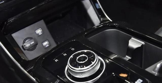 终端降至12.59万！标配2.0T+8AT，新起亚“K5”白菜价了_腾讯新闻