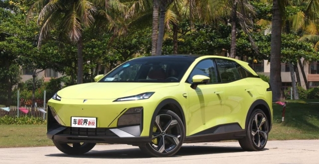 深蓝S7今日上市 两种动力版本可选/综合续航超1000km_腾讯新闻