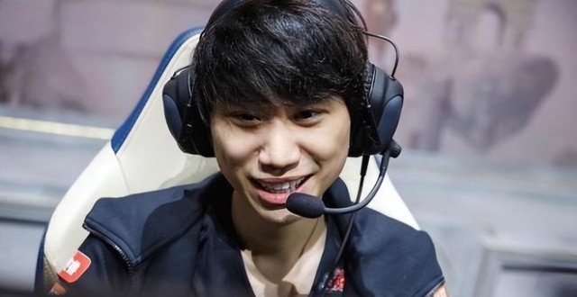 LOL：Doinb试训通过，明年在OMG战队复出，希望不是下一个Uzi_腾讯新闻