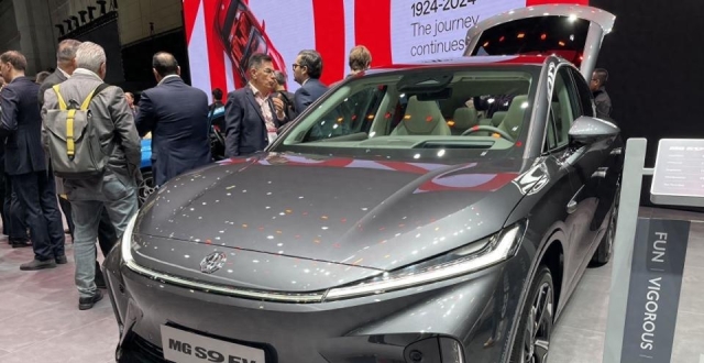 飞凡R7换标，上汽名爵MG S9 EV日内瓦车展亮相_腾讯新闻