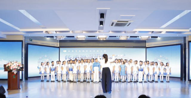 叶乔波重返长春天津路小学 共迎大冬会_腾讯新闻
