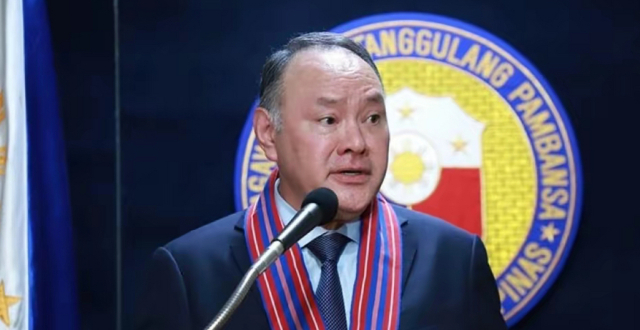 菲防长不服“九段线”，笃定中国不会在南海出手_腾讯新闻